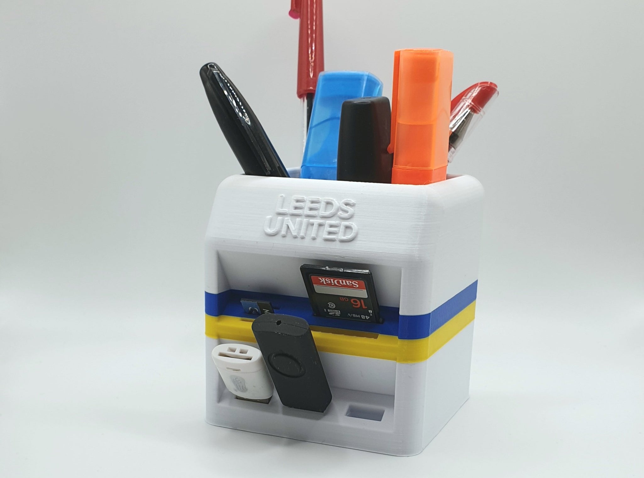 Leeds United Desk Tidy Pen Holder – The Creative Lily